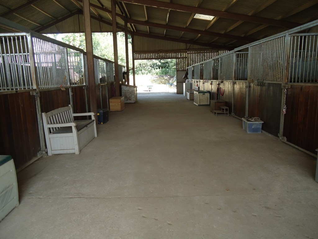 Livery – Park Farm Liveries